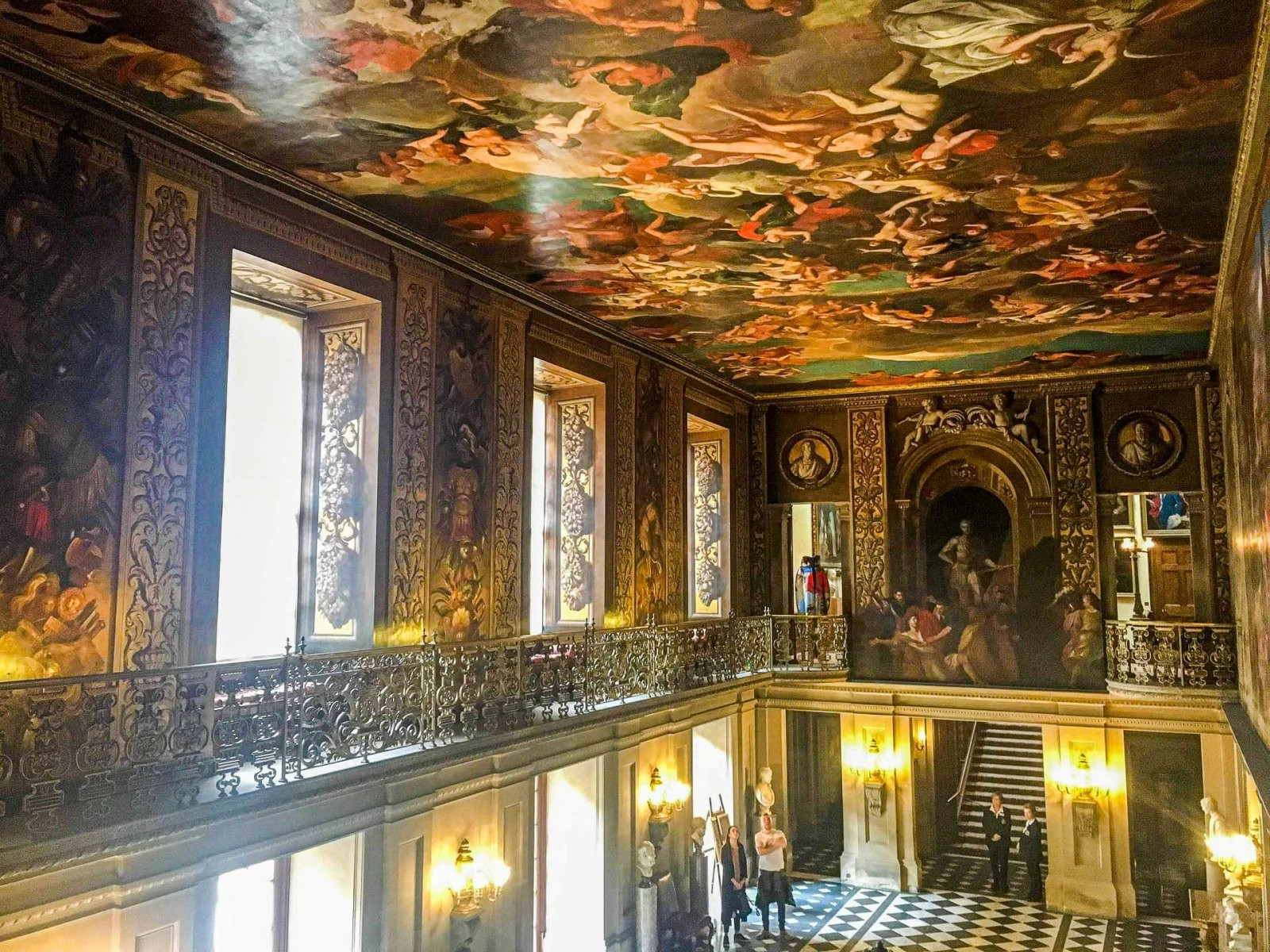 A Complete Guide to Making the Most of Chatsworth House - ViewBritain.com