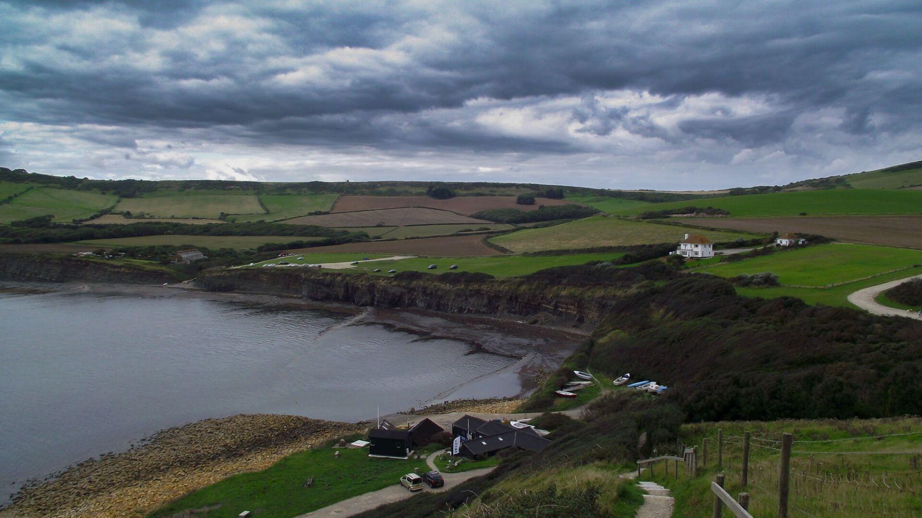 How to Spend a Day at Kimmeridge Bay - ViewBritain.com