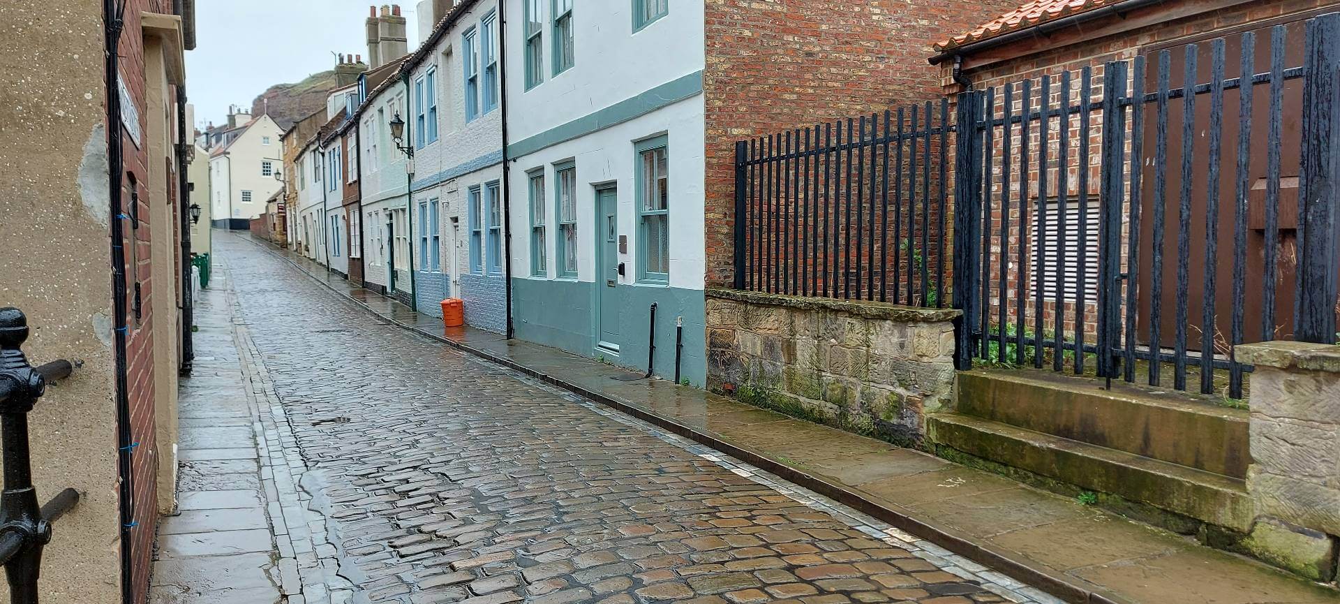 Discovering Whitby: Maritime History, Dracula Legends and Culinary ...